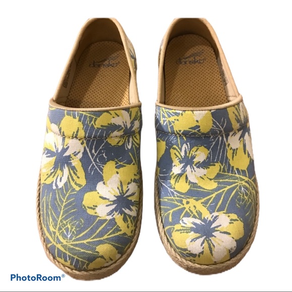Dansko | Shoes | Dansko Victoria Tahiti Floral Canvas Clog Size 38 ...